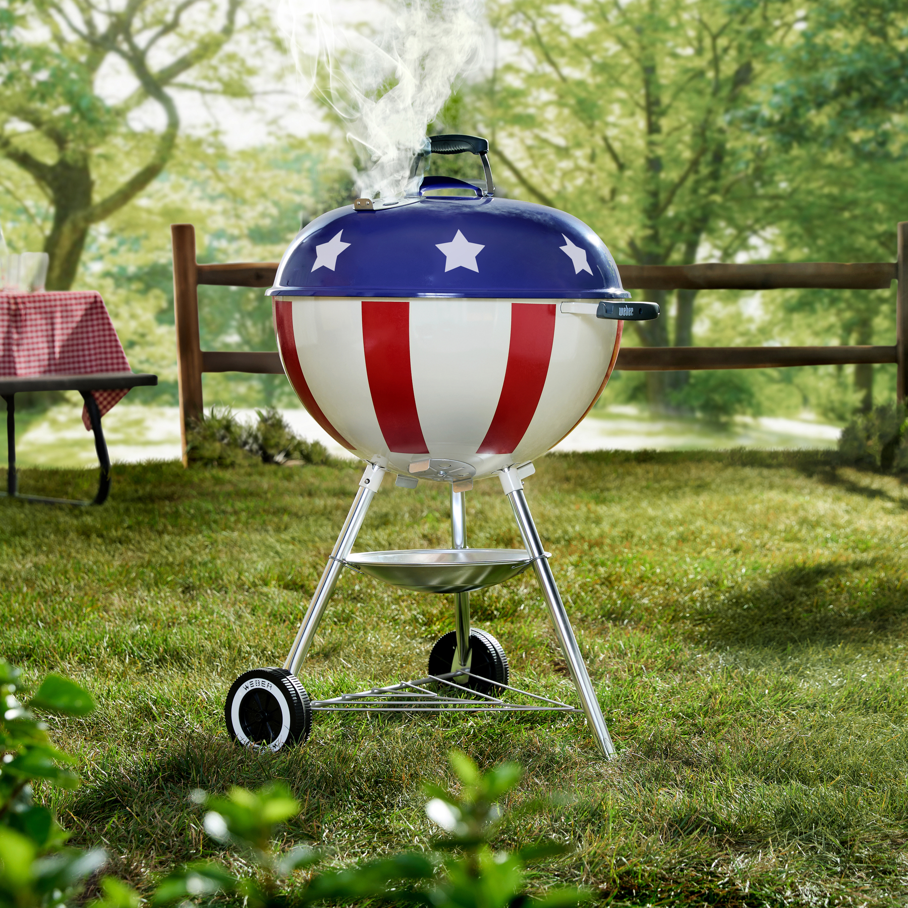 Weber 22” Star-Spangled Kettle | Weber US