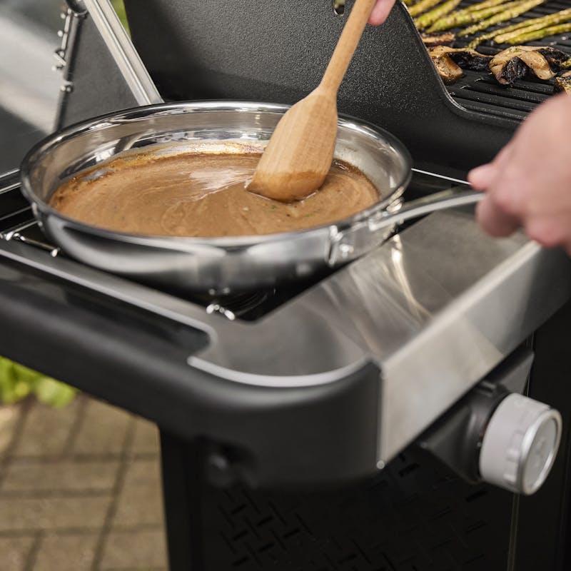 Spirit® EP-435 Gas Grill (Liquid Propane) Spirit® EP-435 Gas Grill (Liquid Propane)