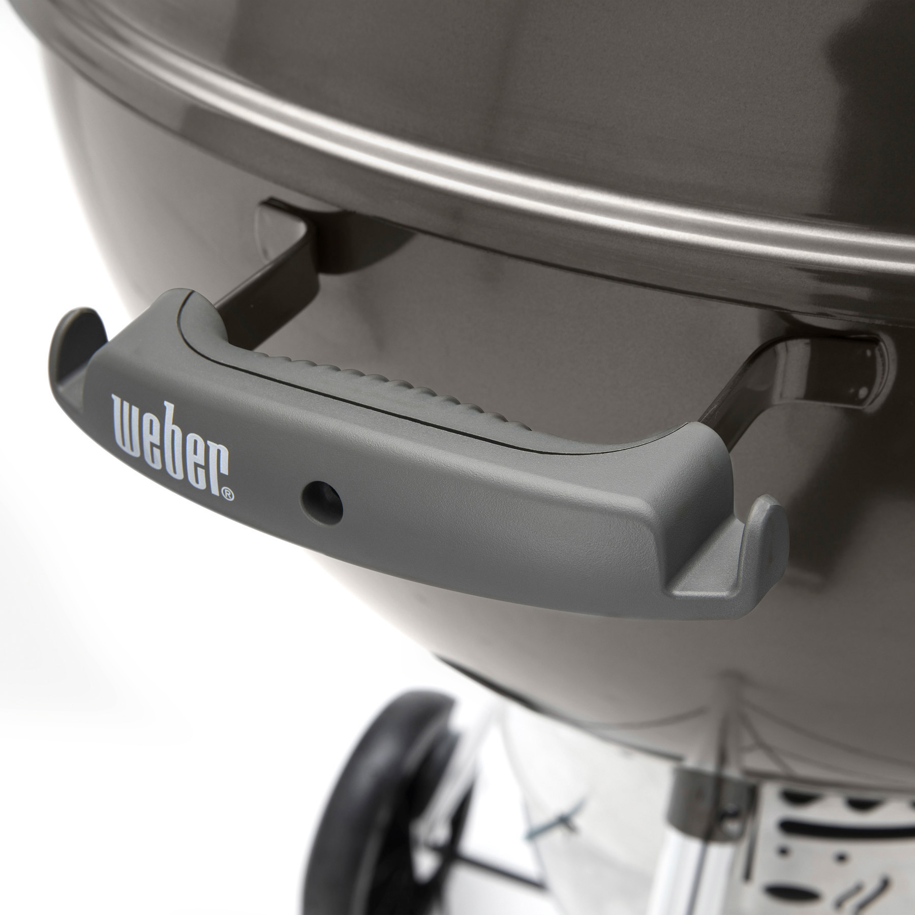 Master Touch 22’: Smoke Charcoal Grill | Weber